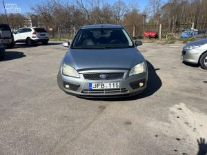 Grey Ford Focus 2005 in Siauliai, with an engine capacity of 2.00 L and mileage of 351 thousand km for 649 €, photo 6 on AUTOMOTO.COM.LV