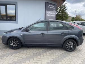 Grey Ford Focus 2005 in Riga, with an engine capacity of 1.60 L and mileage of 326 thousand km for 1850 €, photo 8 on AUTOMOTO.COM.LV
