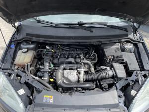 Grey Ford Focus 2005 in Riga, with an engine capacity of 1.60 L and mileage of 326 thousand km for 1850 €, photo 18 on AUTOMOTO.COM.LV