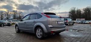 Grey Ford Focus 2005 in Valmiera, with an engine capacity of 1.60 L and mileage of 204 thousand km for 1150 €, photo 6 on AUTOMOTO.COM.LV