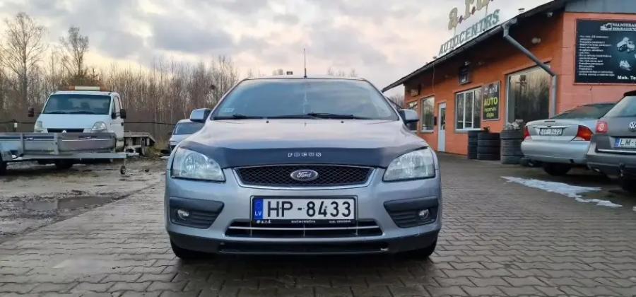 Grey Ford Focus 2005 in Valmiera, with an engine capacity of 1.60 L and mileage of 204 thousand km for 1150 €, photo 9 on AUTOMOTO.COM.LV
