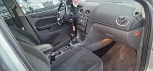 Grey Ford Focus 2005 in Valmiera, with an engine capacity of 1.60 L and mileage of 204 thousand km for 1150 €, photo 12 on AUTOMOTO.COM.LV