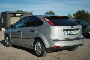 Grey Ford Focus 2005 in Liepaja, with an engine capacity of 1.60 L and mileage of 140 thousand km for 2200 €, photo 4 on AUTOMOTO.COM.LV