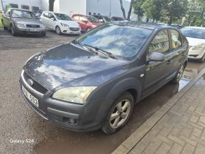 Grey Ford Focus 2005 in Kaunas, with an engine capacity of 1.60 L and mileage of 215 thousand km for 900 €, photo 3 on AUTOMOTO.COM.LV
