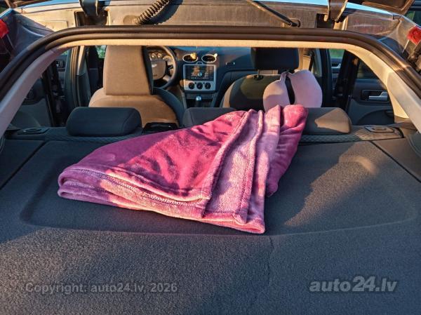 Grey Ford Focus 2005 in Viljandi, with an engine capacity of 1.60 L and mileage of 300 thousand km for 1699 €, photo 7 on AUTOMOTO.COM.LV