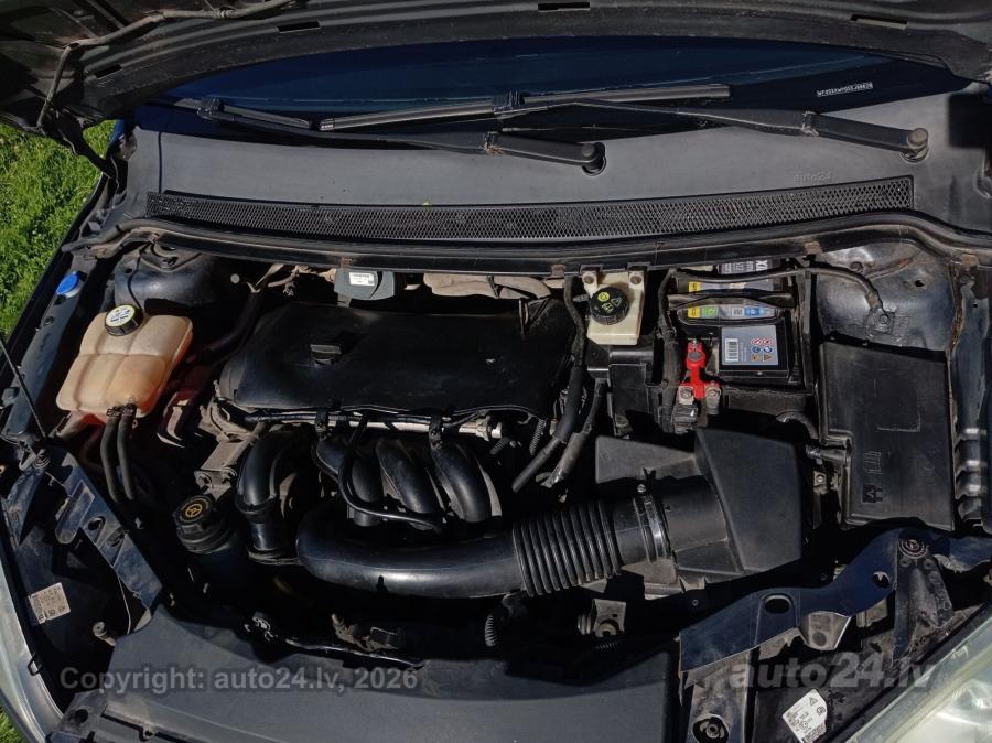 Pelēks Ford Focus 2005 Viljandi, ar dzinēja tilpumu 1.60 L un nobraukumu 300 tūkst. km par 1699 €, foto 12 vietnē AUTOMOTO.COM.LV
