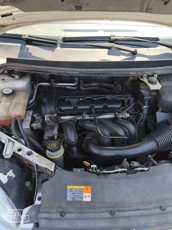 Pelēks Ford Focus 2005 Gargždai, ar dzinēja tilpumu 1.60 L un nobraukumu 218 tūkst. km par 1499 €, foto 2 vietnē AUTOMOTO.COM.LV