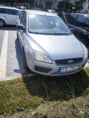 Grey Ford Focus 2005 in Jelgava, with an engine capacity of 1.60 L and mileage of 210 thousand km for 900 €, photo  on AUTOMOTO.COM.LV