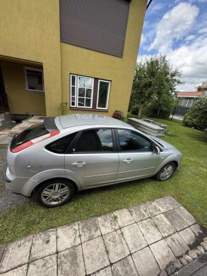 Pelēks Ford Focus 2005 Panevēža, ar dzinēja tilpumu 0.00 L un nobraukumu 265 tūkst. km par 1500 €, foto 3 vietnē AUTOMOTO.COM.LV