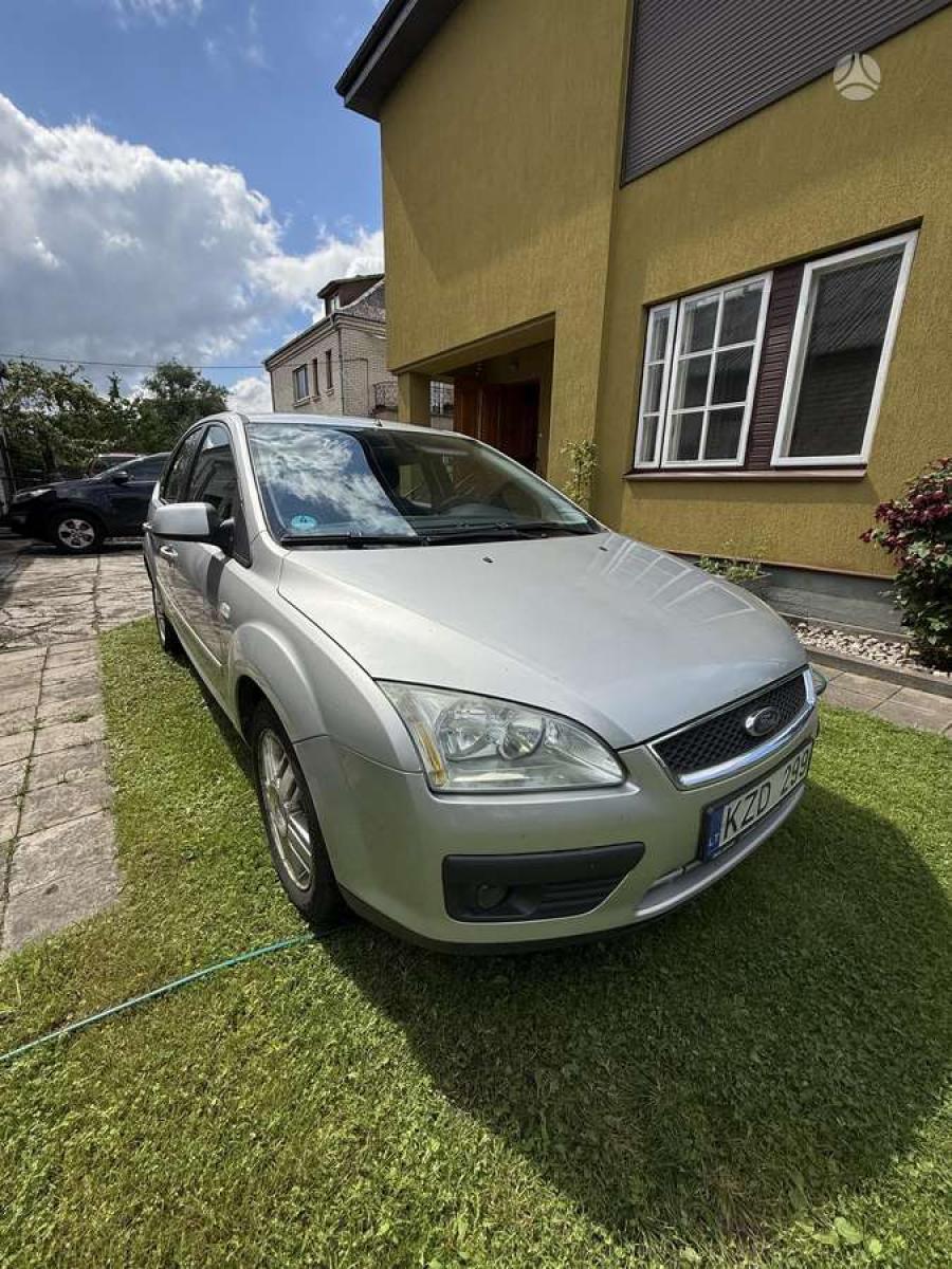 Pelēks Ford Focus 2005 Panevēža, ar dzinēja tilpumu 0.00 L un nobraukumu 265 tūkst. km par 1500 €, foto 4 vietnē AUTOMOTO.COM.LV