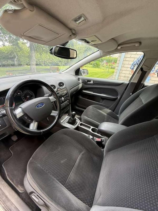 Серый Форд Фокус 2005 в Паневежис, объемом двигателя 0.00 л и пробегом 265 тыс. км за 1500 €, фото 4 на AUTOMOTO.COM.LV