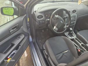 Pelēks Ford Focus 2005 Kauņa, ar dzinēja tilpumu 1.60 L un nobraukumu 215 tūkst. km par 900 €, foto 10 vietnē AUTOMOTO.COM.LV