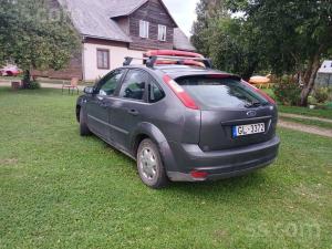 Grey Ford Focus 2005 in Kuldiga, with an engine capacity of 1.60 L and mileage of 248 thousand km for 525 €, photo 5 on AUTOMOTO.COM.LV