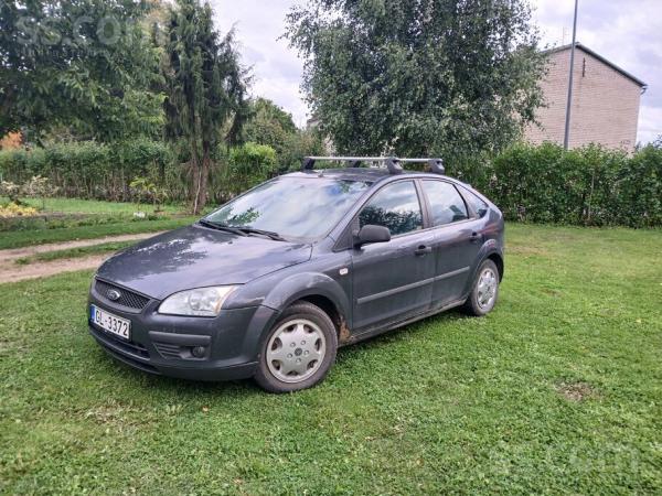 Grey Ford Focus 2005 in Kuldiga, with an engine capacity of 1.60 L and mileage of 248 thousand km for 525 €, photo 6 on AUTOMOTO.COM.LV