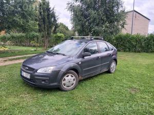 Grey Ford Focus 2005 in Kuldiga, with an engine capacity of 1.60 L and mileage of 248 thousand km for 525 €, photo 6 on AUTOMOTO.COM.LV