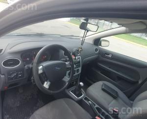 Pelēks Ford Focus 2005 Jelgava, ar dzinēja tilpumu 1.60 L un nobraukumu 361 tūkst. km par 1250 €, foto 8 vietnē AUTOMOTO.COM.LV