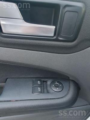 Pelēks Ford Focus 2005 Jelgava, ar dzinēja tilpumu 1.60 L un nobraukumu 361 tūkst. km par 1250 €, foto 13 vietnē AUTOMOTO.COM.LV