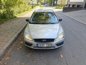 Pelēks Ford Focus 2005 Viļņa, ar dzinēja tilpumu 1.60 L un nobraukumu 240 tūkst. km par 1450 €, foto 16 vietnē AUTOMOTO.COM.LV