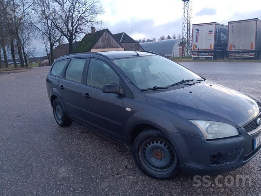 Grey Ford Focus 2006 in Aluksne, with an engine capacity of 1.60 L and mileage of 345 thousand km for 600 €, photo 1 on AUTOMOTO.COM.LV