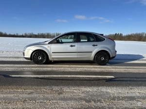 Grey Ford Focus 2006 in Birzai, with an engine capacity of 1.75 L and mileage of 201 thousand km for 1200 €, photo 3 on AUTOMOTO.COM.LV