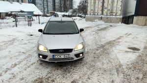 Pelēks Ford Focus 2006 Viļņa, ar dzinēja tilpumu 1.60 L un nobraukumu 258 tūkst. km par 600 €, foto 3 vietnē AUTOMOTO.COM.LV