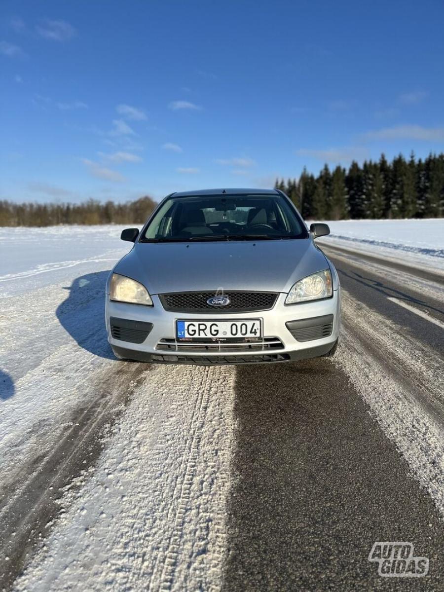 Pelēks Ford Focus 2006 Biržai, ar dzinēja tilpumu 1.80 L un nobraukumu 201 tūkst. km par 1200 €, foto 1 vietnē AUTOMOTO.COM.LV