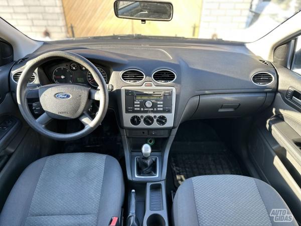 Pelēks Ford Focus 2006 Biržai, ar dzinēja tilpumu 1.80 L un nobraukumu 201 tūkst. km par 1200 €, foto 9 vietnē AUTOMOTO.COM.LV