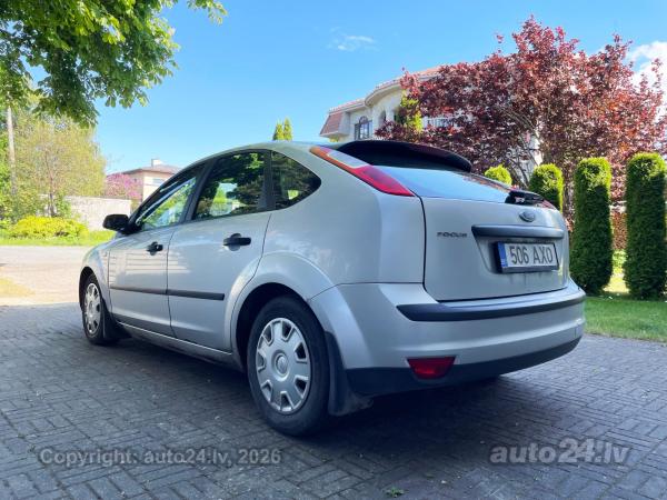 Grey Ford Focus 2006 in Tallinn, with an engine capacity of 1.60 L and mileage of 253 thousand km for 2200 €, photo 3 on AUTOMOTO.COM.LV
