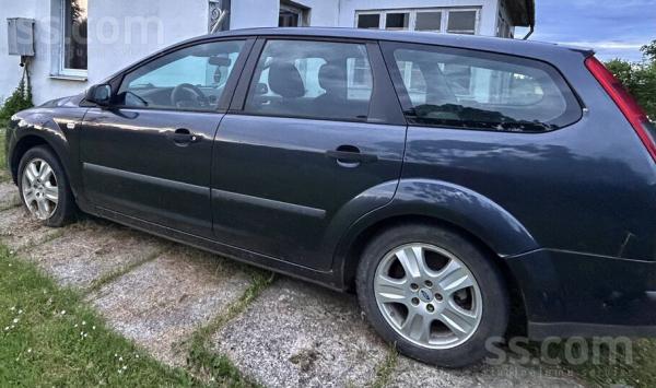 Pelēks Ford Focus 2006 Gulbene, ar dzinēja tilpumu 1.60 L un nobraukumu 269 tūkst. km par 350 €, foto 1 vietnē AUTOMOTO.COM.LV