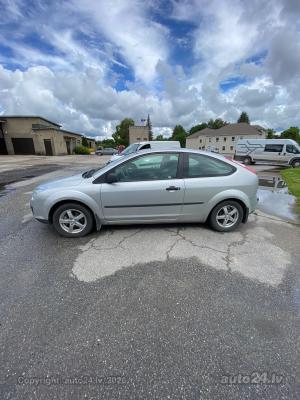 Pelēks Ford Focus 2006 Tallina, ar dzinēja tilpumu 1.60 L un nobraukumu 313 tūkst. km par 1200 €, foto 5 vietnē AUTOMOTO.COM.LV