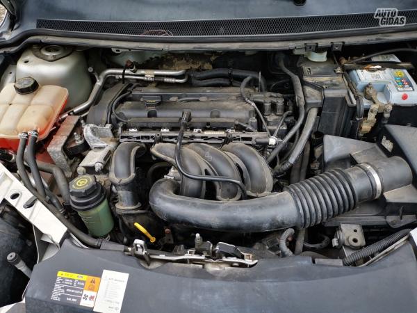 Grey Ford Focus 2006 in Marijampole, with an engine capacity of 1.60 L and mileage of 165 thousand km for 1000 €, photo 10 on AUTOMOTO.COM.LV