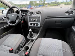 Grey Ford Focus 2006 in Rapla, with an engine capacity of 1.60 L and mileage of 253 thousand km for 1200 €, photo 12 on AUTOMOTO.COM.LV