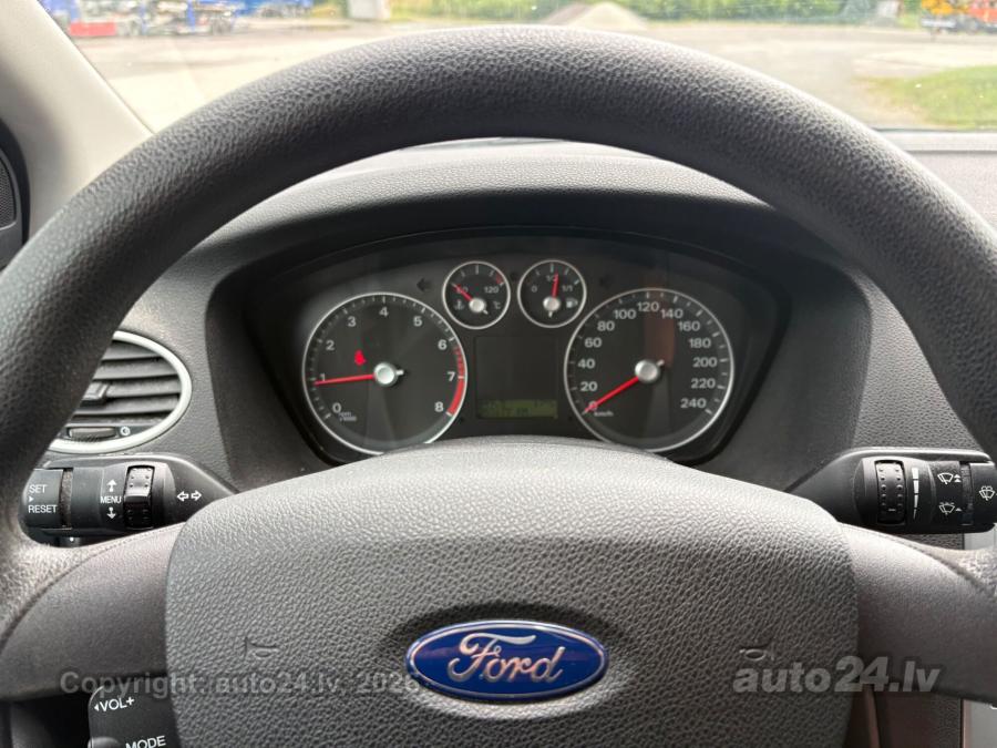Grey Ford Focus 2006 in Rapla, with an engine capacity of 1.60 L and mileage of 253 thousand km for 1200 €, photo 13 on AUTOMOTO.COM.LV