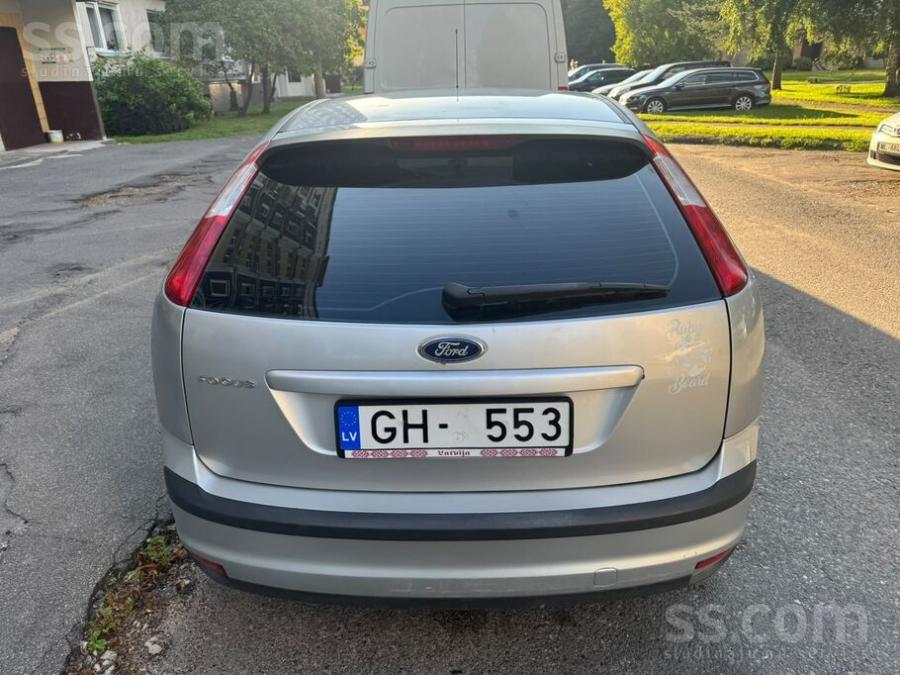 Grey Ford Focus 2006 in Riga, with an engine capacity of 1.60 L and mileage of 215 thousand km for 700 €, photo 7 on AUTOMOTO.COM.LV