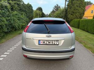 Pelēks Ford Focus 2006 Anykščiai, ar dzinēja tilpumu 1.60 L un nobraukumu 238 tūkst. km par 1850 €, foto 5 vietnē AUTOMOTO.COM.LV