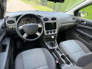 Pelēks Ford Focus 2006 Anykščiai, ar dzinēja tilpumu 1.60 L un nobraukumu 238 tūkst. km par 1850 €, foto 9 vietnē AUTOMOTO.COM.LV