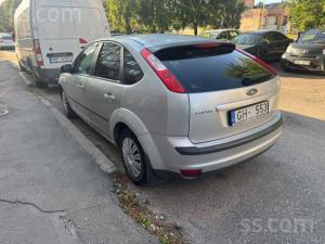 Pelēks Ford Focus 2006 Rīga, ar dzinēja tilpumu 1.60 L un nobraukumu 215 tūkst. km par 700 €, foto 5 vietnē AUTOMOTO.COM.LV
