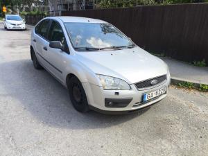 Grey Ford Focus 2006 in Riga, with an engine capacity of 1.60 L and mileage of 269 thousand km for 725 €, photo  on AUTOMOTO.COM.LV