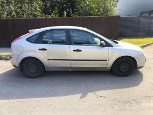 Grey Ford Focus 2006 in Riga, with an engine capacity of 1.60 L and mileage of 269 thousand km for 725 €, photo 4 on AUTOMOTO.COM.LV