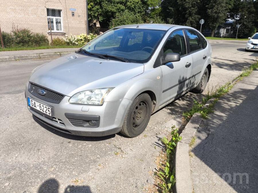 Grey Ford Focus 2006 in Riga, with an engine capacity of 1.60 L and mileage of 269 thousand km for 725 €, photo 9 on AUTOMOTO.COM.LV