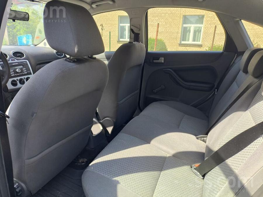 Grey Ford Focus 2006 in Riga, with an engine capacity of 1.60 L and mileage of 269 thousand km for 725 €, photo 10 on AUTOMOTO.COM.LV