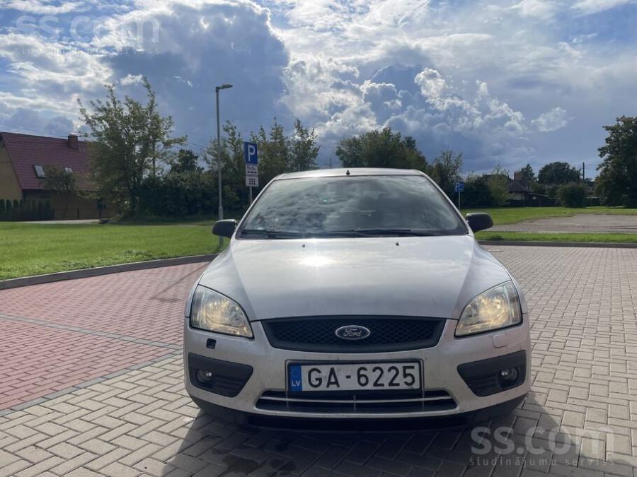 Grey Ford Focus 2006 in Jelgava, with an engine capacity of 1.60 L and mileage of 258 thousand km for 1300 €, photo 11 on AUTOMOTO.COM.LV