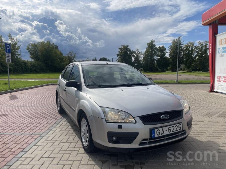 Grey Ford Focus 2006 in Jelgava, with an engine capacity of 1.60 L and mileage of 258 thousand km for 1300 €, photo 12 on AUTOMOTO.COM.LV