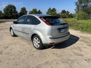 Grey Ford Focus 2006 in Riga, with an engine capacity of 1.60 L and mileage of 271 thousand km for 1390 €, photo 4 on AUTOMOTO.COM.LV