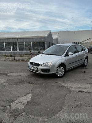 Grey Ford Focus 2006 in Riga, with an engine capacity of 1.40 L and mileage of 151 thousand km for 750 €, photo  on AUTOMOTO.COM.LV