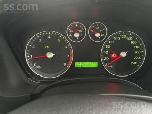 Pelēks Ford Focus 2006 Rīga, ar dzinēja tilpumu 1.40 L un nobraukumu 151 tūkst. km par 750 €, foto 6 vietnē AUTOMOTO.COM.LV
