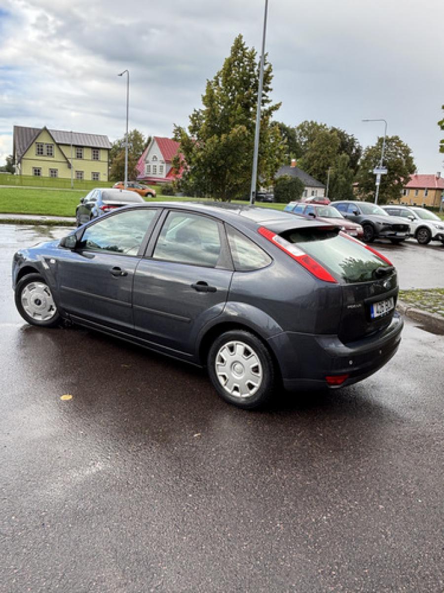 Grey Ford Focus 2006 in Tallinn, with an engine capacity of 0.00 L and mileage of 153 thousand km for 1900 €, photo 4 on AUTOMOTO.COM.LV