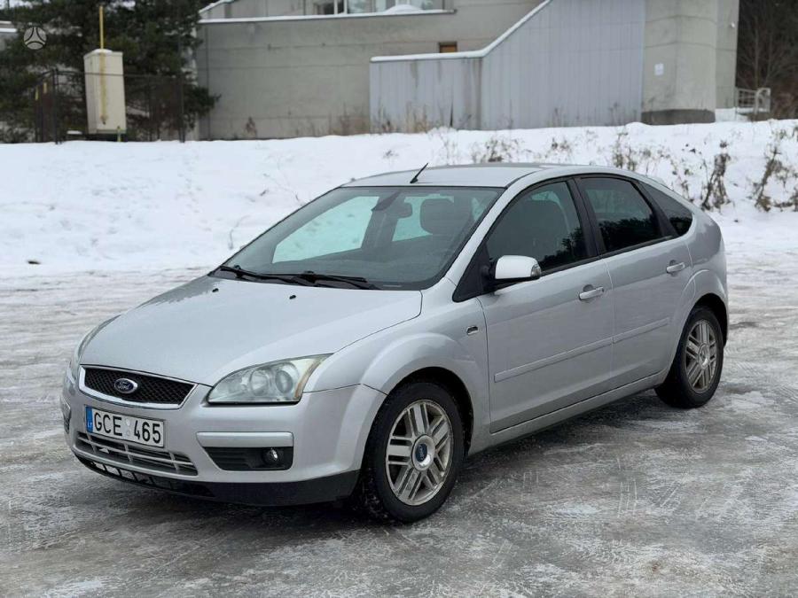 Pelēks Ford Focus 2007 Viļņa, ar dzinēja tilpumu 2.00 L un nobraukumu 280 tūkst. km par 1500 €, foto 1 vietnē AUTOMOTO.COM.LV