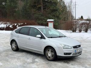 Pelēks Ford Focus 2007 Viļņa, ar dzinēja tilpumu 2.00 L un nobraukumu 280 tūkst. km par 1500 €, foto 2 vietnē AUTOMOTO.COM.LV