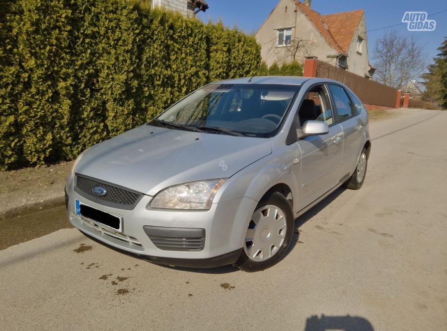 Grey Ford Focus 2007 in Vilkaviskis, with an engine capacity of 1.60 L and mileage of 220 thousand km for 1250 €, photo 2 on AUTOMOTO.COM.LV